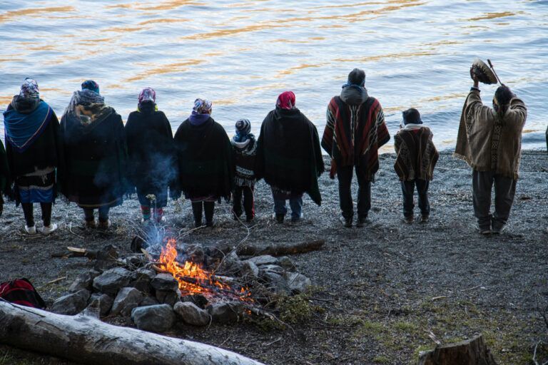 Imágenes para conversar con la comunidad mapuche - Revista Anfibia